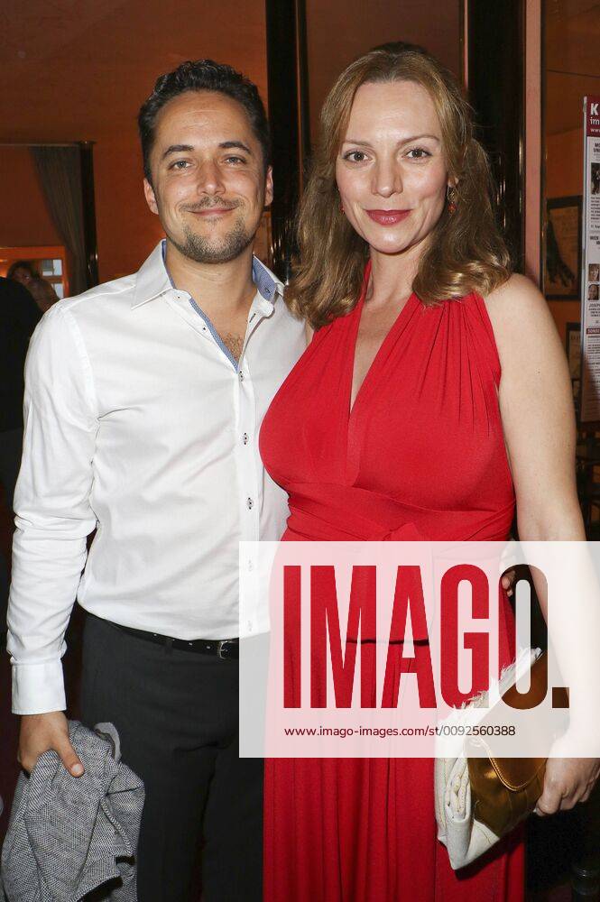 Viola Wedekind mit Ehemann Michael Fischer bei der Premiere des ...