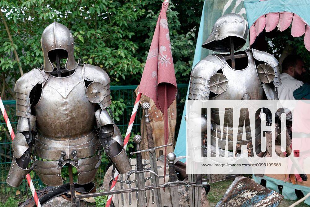 Two knights armor of the fencing group Fictum, armor with helmet and ...