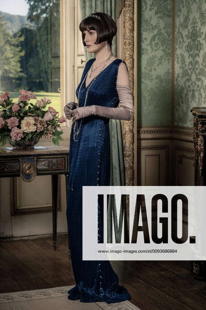 Michelle Dockery stars as Lady Mary Talbot in DOWNTON ABBEY, a Focus ...