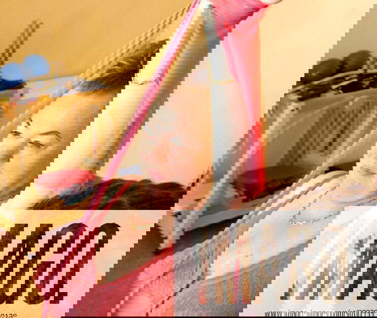 Molly Luft in the Center for Physiotherapy at Rita Maria Zahn 41 years ...