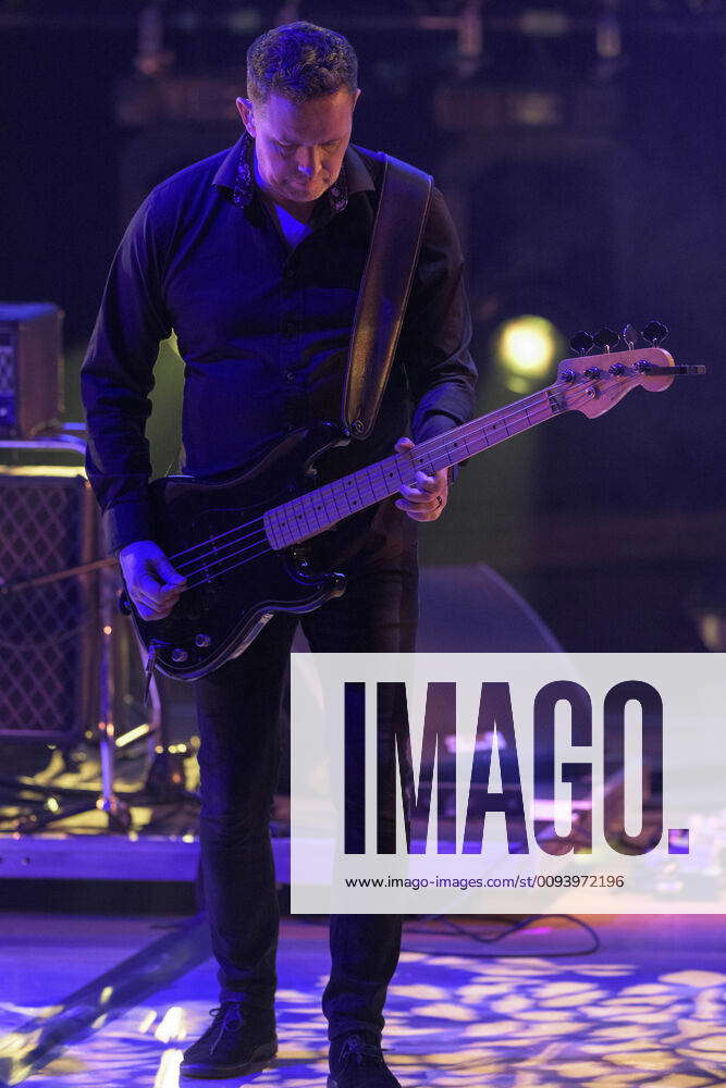 NEW ORDER Tom Chapman live in the Philharmonie im Gasteig, Munich on