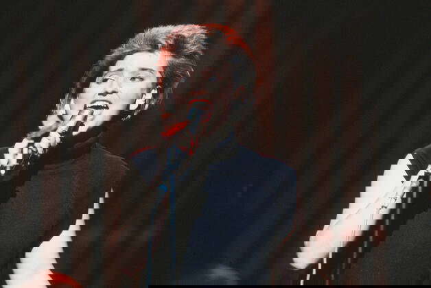 Carmel. Singer 01 October