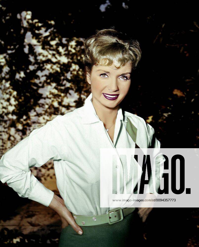 Debbie Reynolds Actress 01 May 1960 Publicationxnotxinxukxfraxbelxnedxitaxdenxnorxswexpolxjpnxkorxtp