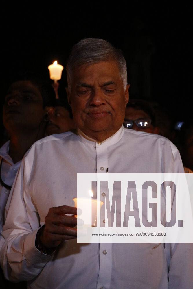 sri-lanka-candle-vigil-sri-lankan-prime-minister-ranil-wickremesinghe