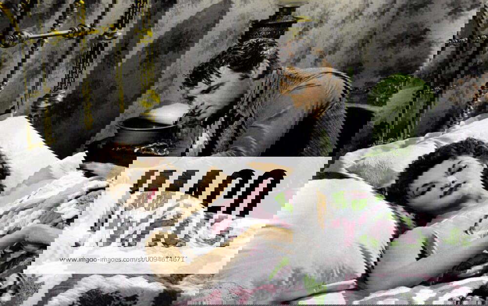 Yvonne De Carlo & Rory Calhoun Characters: Hannah Montgomery & Tex ...