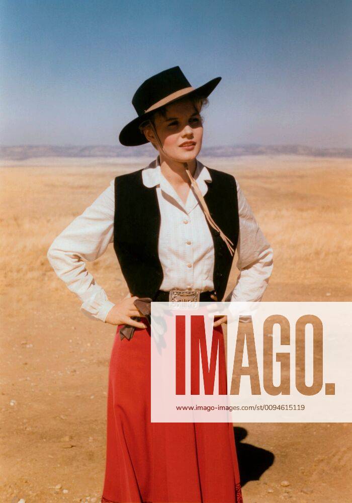 Carroll Baker Characters: Patricia Terrill Film: The Big Country ...
