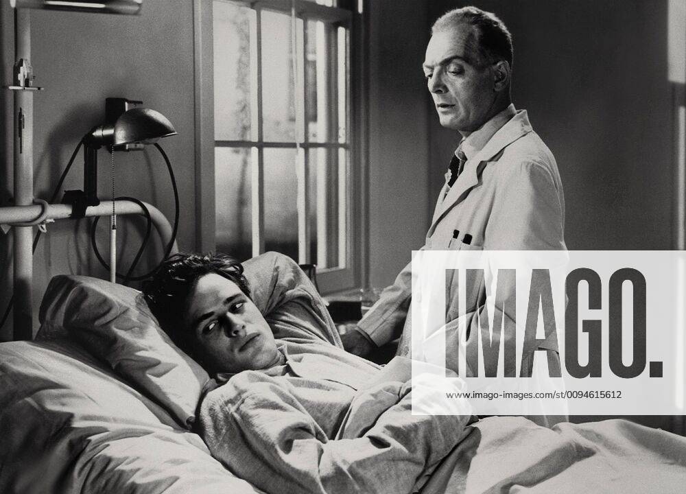 Marlon Brando & Everett Sloane Characters: Kenneth Ken Wilcheck Bud ...