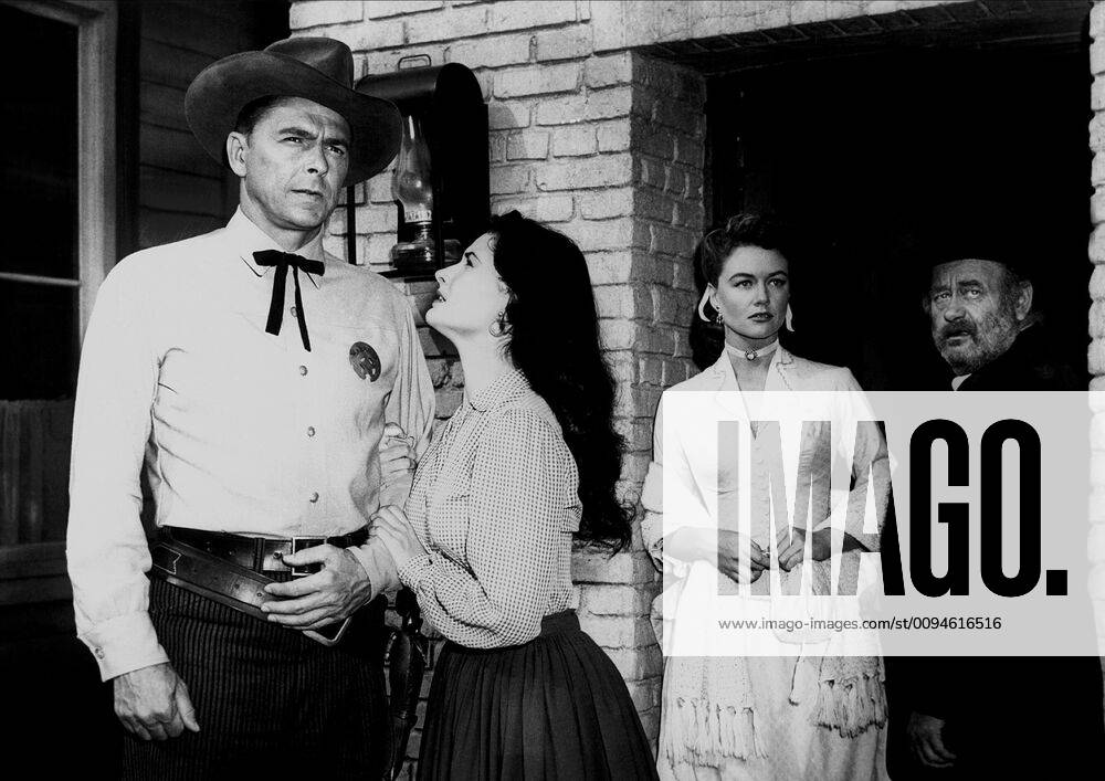 Ronald Reagan, Ruth Hampton, Dorothy Malone & Chubby Johnson Characters ...