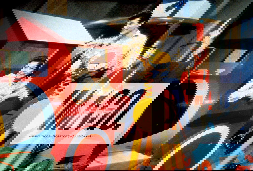 Annette Funicello & Tommy Sands Characters: Mary Contrary, Tom Piper ...