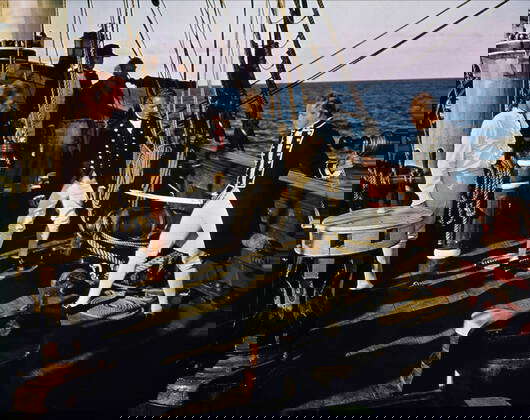 Trevor Howard & Marlon Brando Characters: Capt. William Bligh & 1st Lt ...