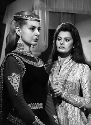 Sophia Loren And Genevieve Page