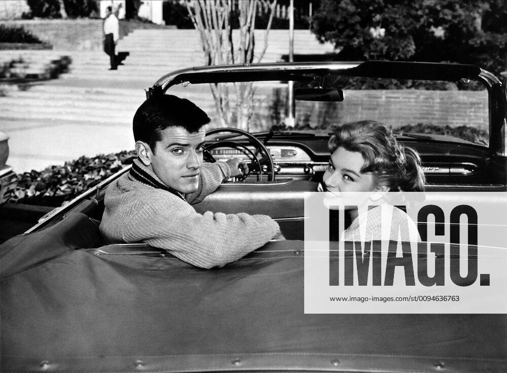 Lee Kinsolving & Patty Mccormack Characters: Dan Carlyle, Janet Sommers ...