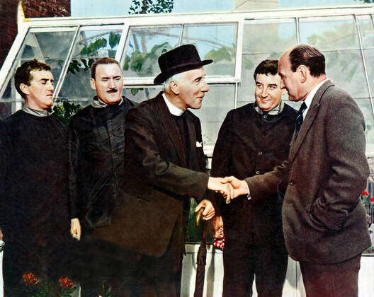 Bernard Cribbins, David Lodge, Wilfrid Hyde-White, Peter Sellers ...