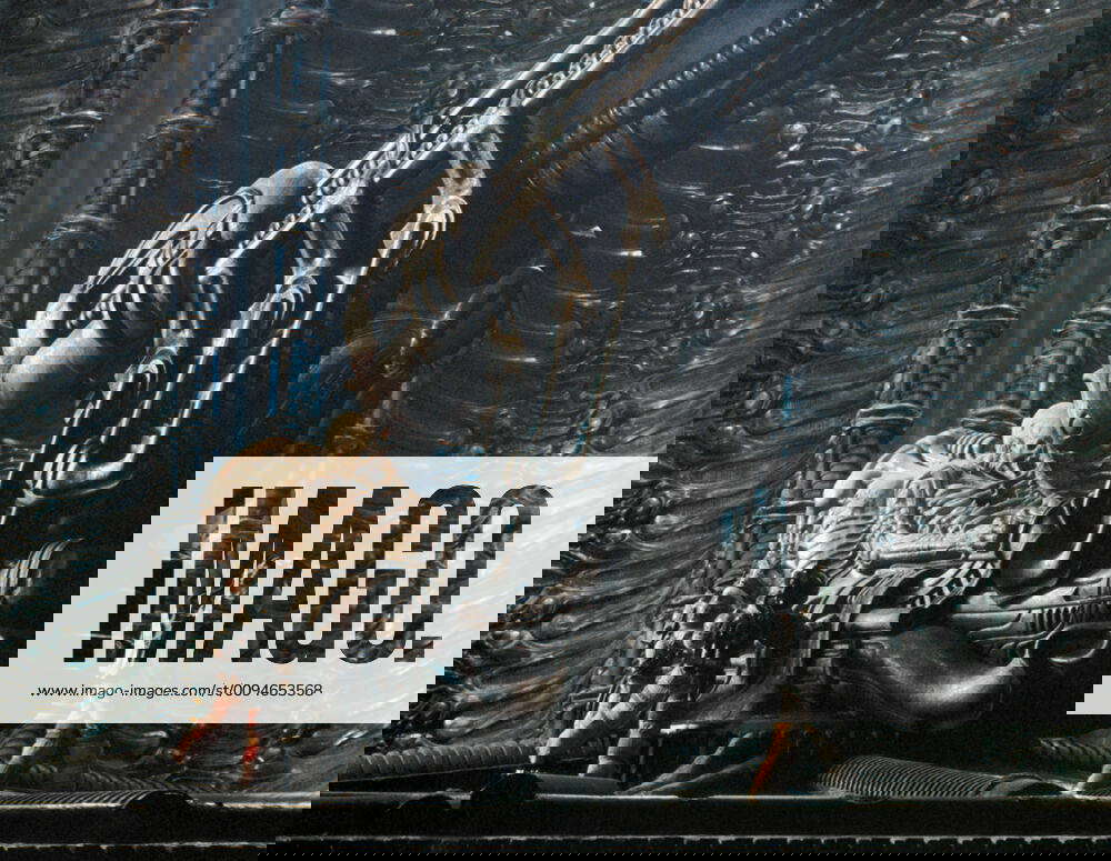 Space Jockey Scene Film: Alien Director: Ridley Scott 25 May 1979 Alien - Das unheimliche Wesen aus