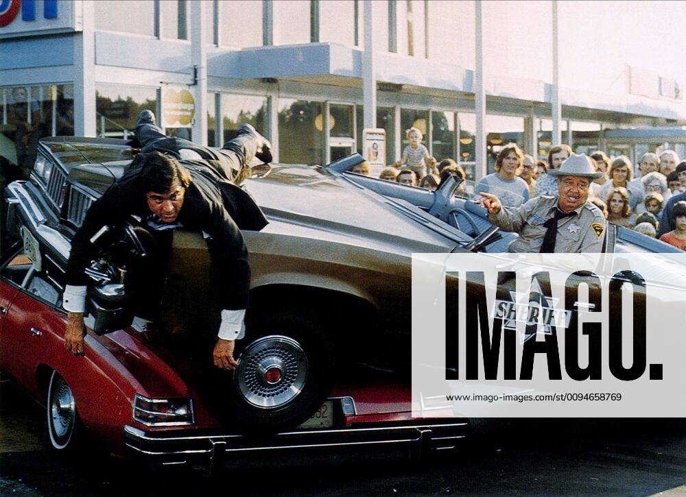 Mike Henry & Jackie Gleason Characters: Junior Justice & Sheriff Buford ...