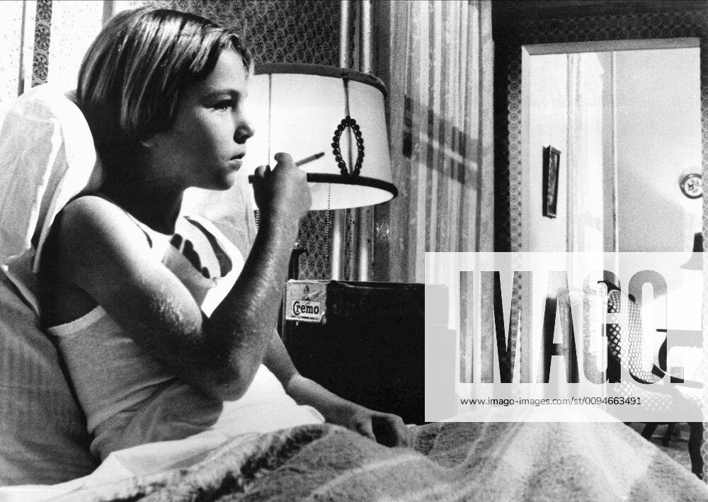 Tatum O Neal Characters: Addie Loggins Film: Paper Moon (USA 1973 ...