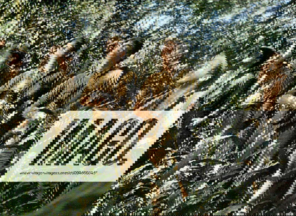 Cliff Robertson, Denholm Elliott, Lance Percival & Michael Caine ...