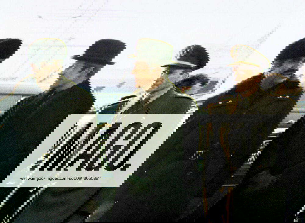 Sean Connery & Jeffry Wickham Characters: WITH Tahlvik Film: Ransom ...