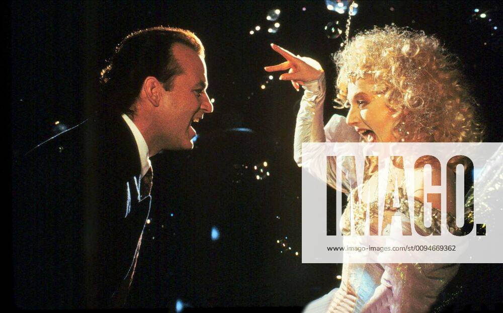 Bill Murray & Carol Kane Characters: Frank Cross & Ghost of Christmas ...