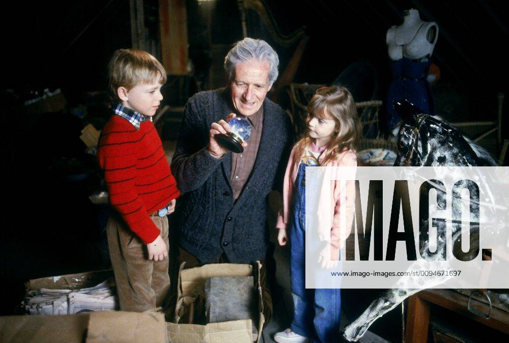 Robbie Magwood, Arthur Hill & Elisabeth Harnois Characters: Cal ...