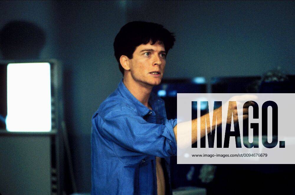 Eric Stoltz Characters: MARTIN BRUNDLE Film: The Fly Ii (1989) Director ...