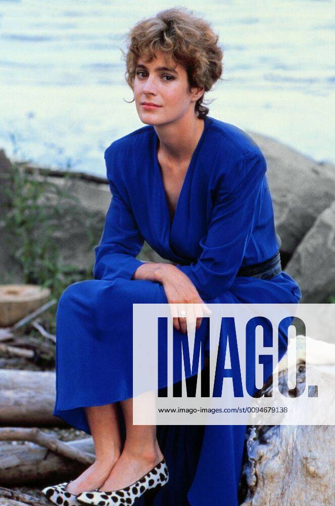 Sean Young Characters: Susan Atwell Film: No Way Out Director: Roger ...