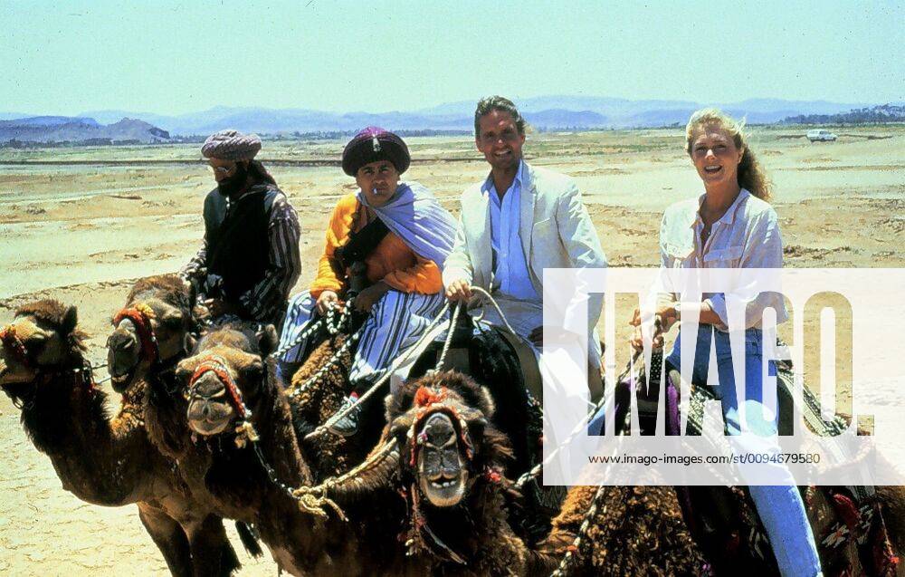 Avner Eisenberg, Danny Devito, Michael Douglas & Kathleen Turner ...