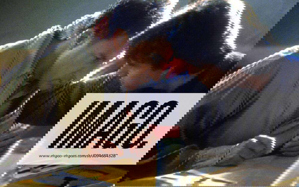 Dustin Hoffman & Tom Cruise Characters: Raymond Babbitt, Charlie ...