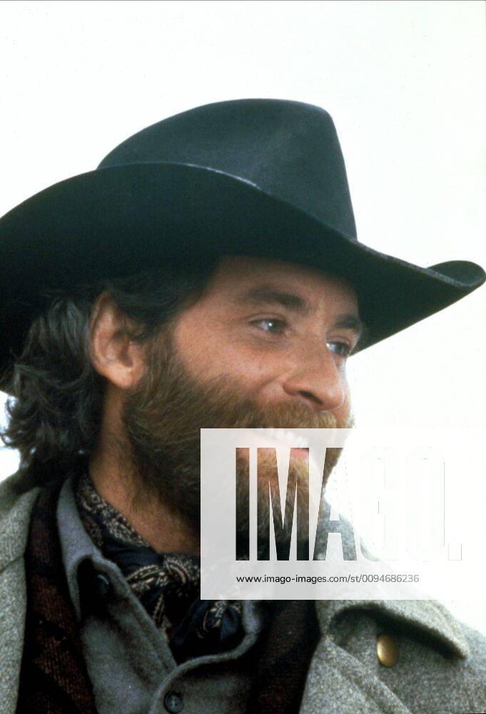 Kevin Kline Characters: Paden Film: Silverado Director: Lawrence Kasdan ...