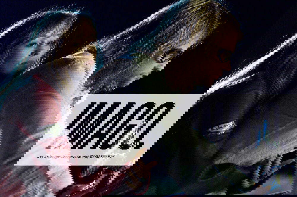 Autumn Reeser & Angus Sutherland Characters: Nicole Emerson, Shane ...