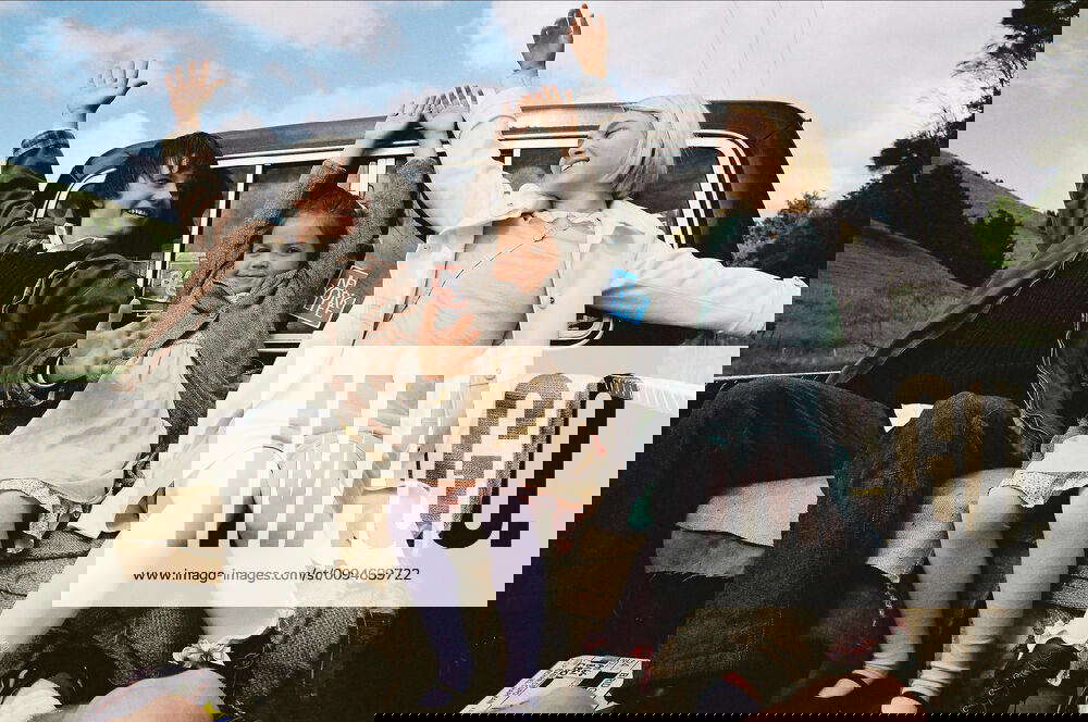 Josh Hutcherson, Bailee Madison & Annasophia Robb Characters: Jess ...