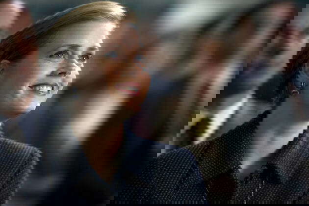 Amy Adams Characters: Bonnie Bach Film: Charlie Wilson S War ...