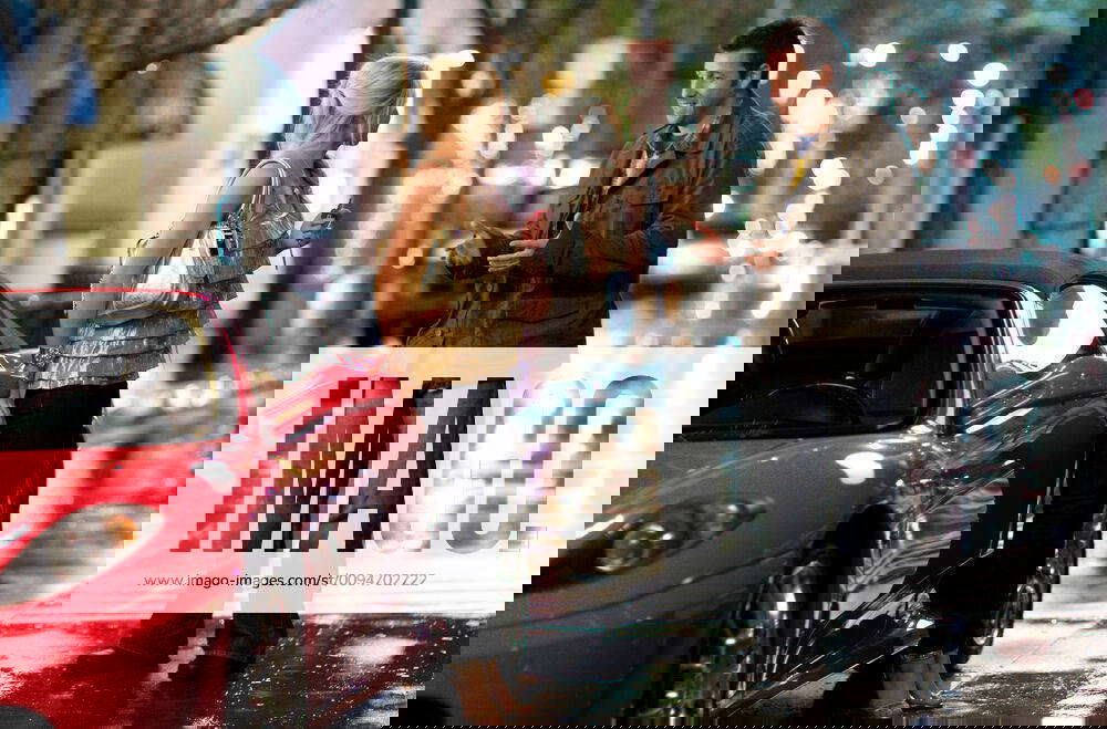 Teresa Palmer & Adam Sandler Characters: Violet Nottingham & Skeeter ...