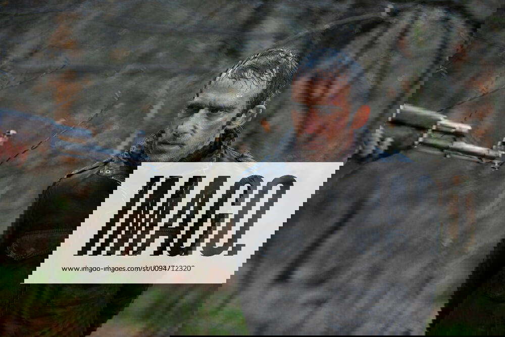 Rafi Pitts Film: The Hunter (2010) Director: Rafi Pitts 16 February