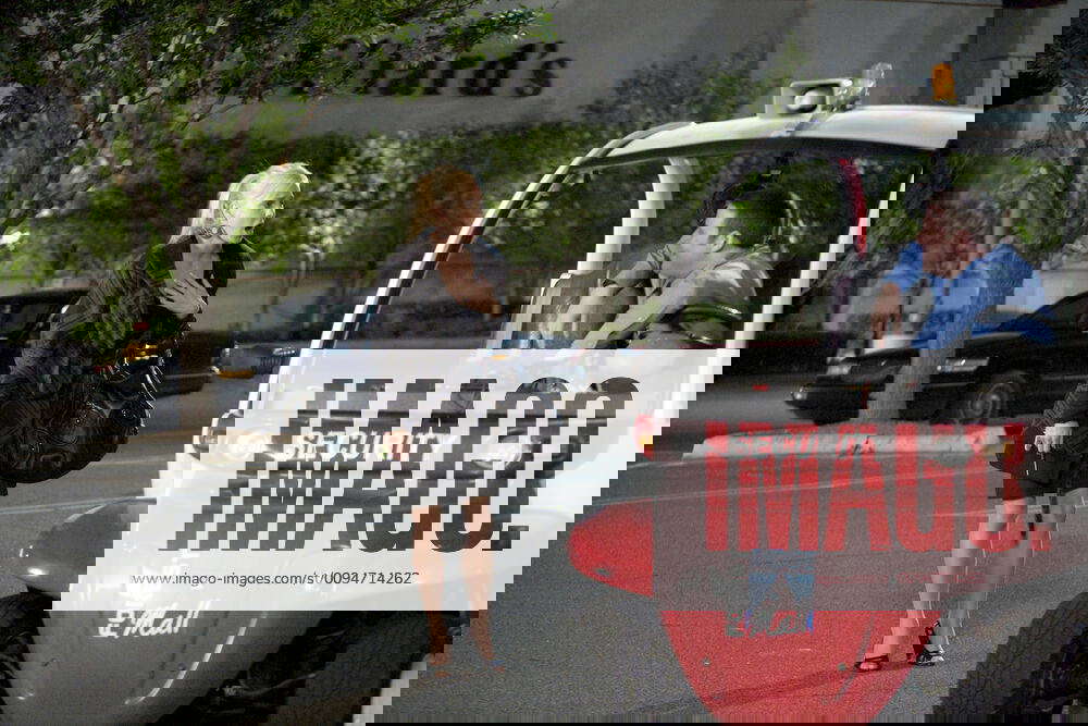 Anna Faris Observe And Report