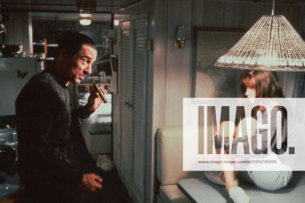 Robert De Niro & Juliette Lewis Characters: Max Cady & Danielle Bowden ...