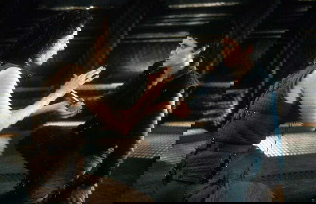 Sigourney Weaver & Winona Ryder Characters: Ellen Ripley & Annalee Call ...