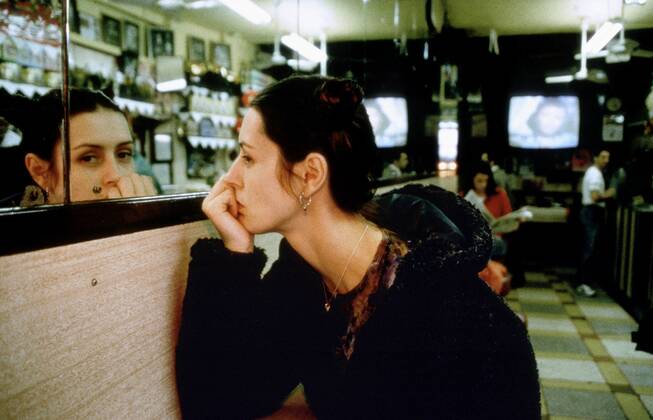 Gina Mckee Characters: Nadia Film: Wonderland Director: Michael ...