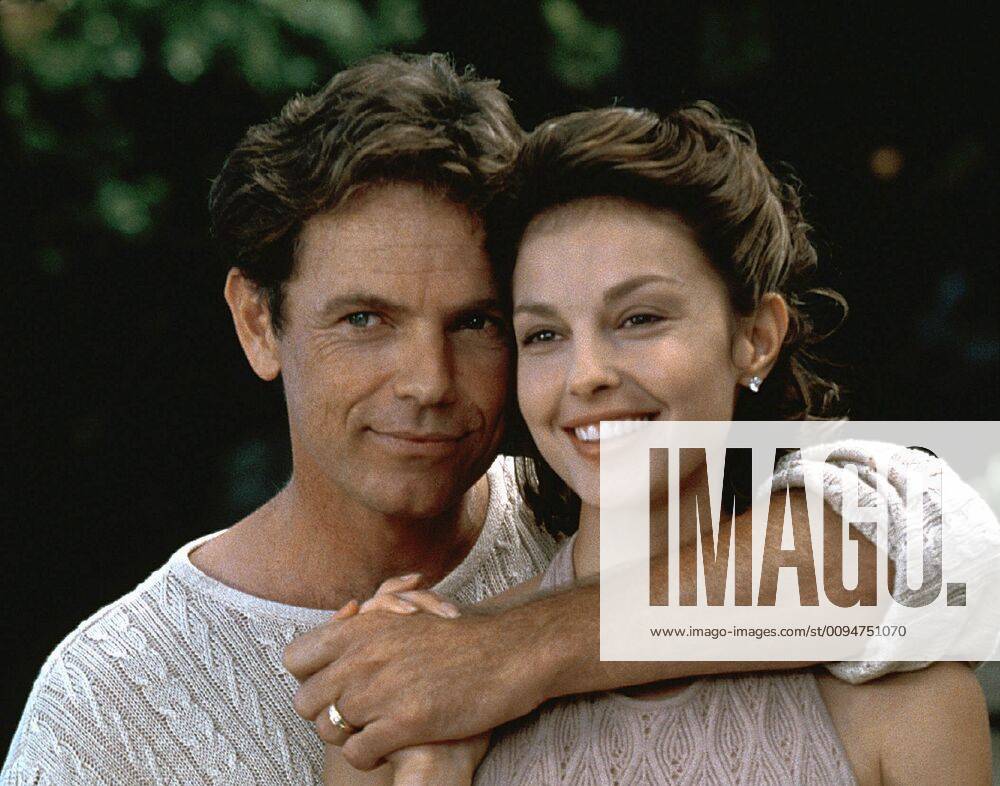 Bruce Greenwood & Ashley Judd Characters: Nick & Libby Film: Double Jeopardy (USA CAN DE 1999) Direc