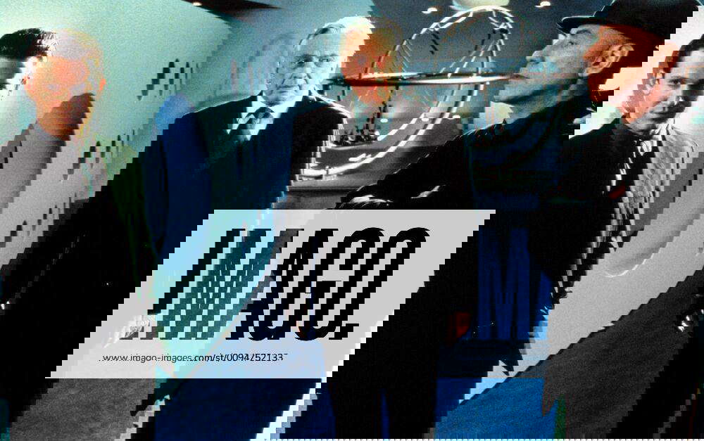 Loren Dean,Gore Vidal, Alan Arkin Characters: Anton Freeman,Director ...