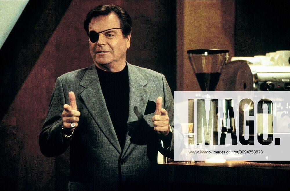 Robert Wagner Characters: Number Two Film: Austin Powers: The Spy Who ...