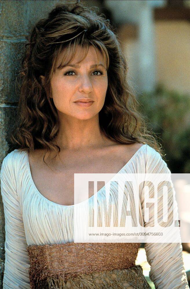 Donna Murphy Characters: Anij Film: Star Trek: Insurrection Star Trek ...