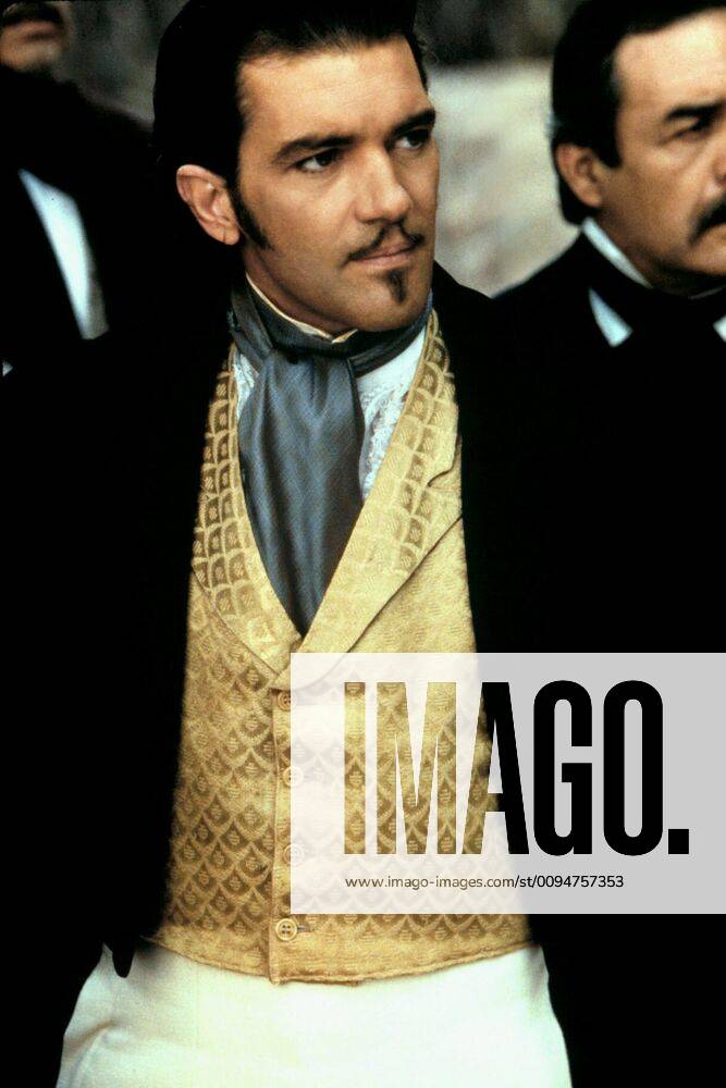 Antonio Banderas Characters: Alejandro Murrieta Film: The Mask Of Zorro ...