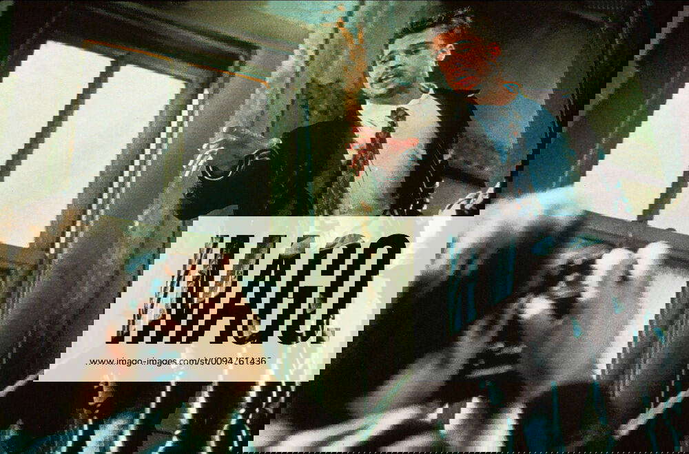 Kevin Spacey & Brad Pitt Characters: John Doe, Detective David Mills ...