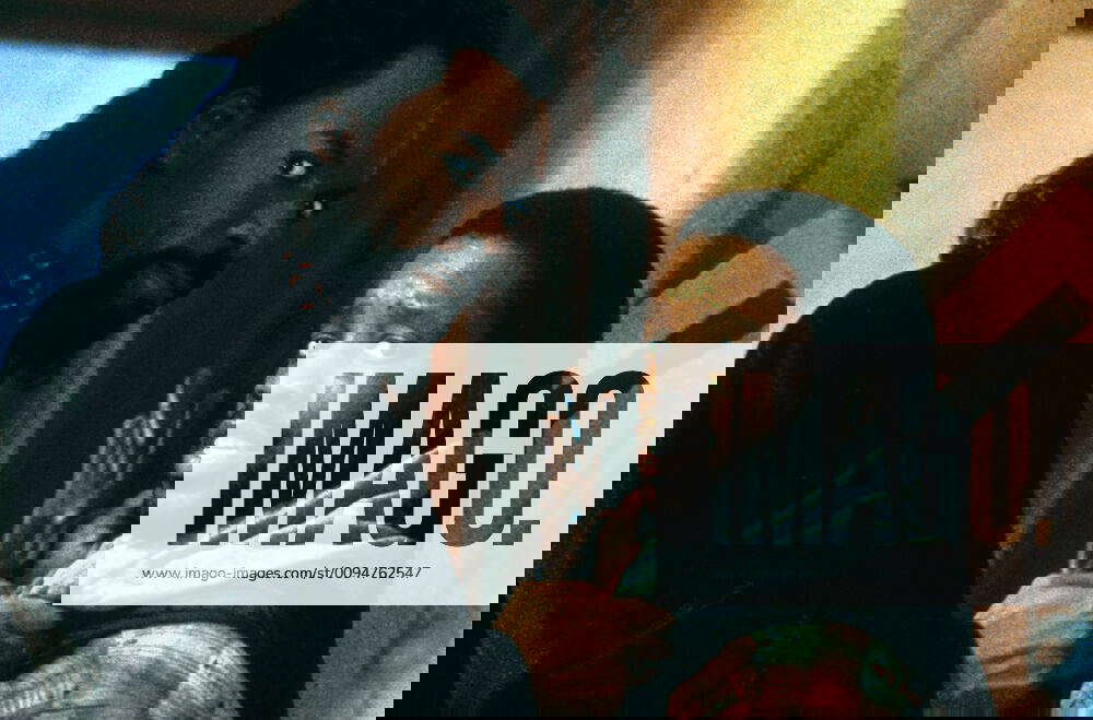 Eddie Murphy & Kadeem Hardison Characters: Maximillian & Julius Jones ...