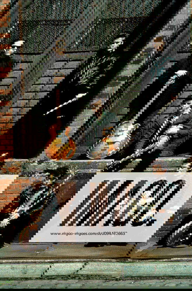 Scot Williams, Chris O Neill, Gary Bakewell, Ian Hart Characters: Pete ...