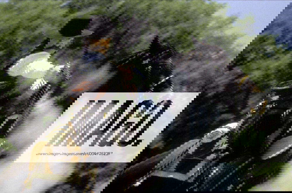 Kurt Russell Characters: Wyatt Earp Film: Tombstone (USA 1983) Director ...