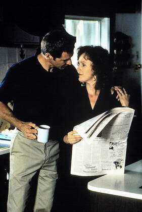 Harrison Ford & Bonnie Bedelia Characters: Rusty Sabich & Barbara ...