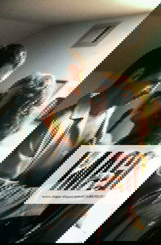 Harrison Ford & Bonnie Bedelia Characters: Rusty Sabich & Barbara ...