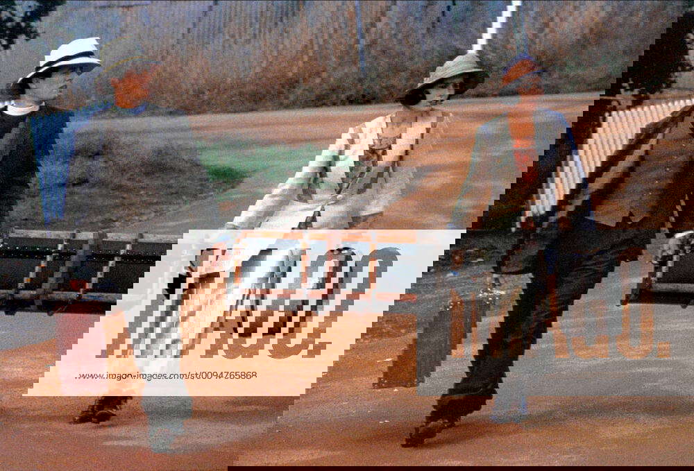 Tara Fitzgerald Ve Hugh Grant